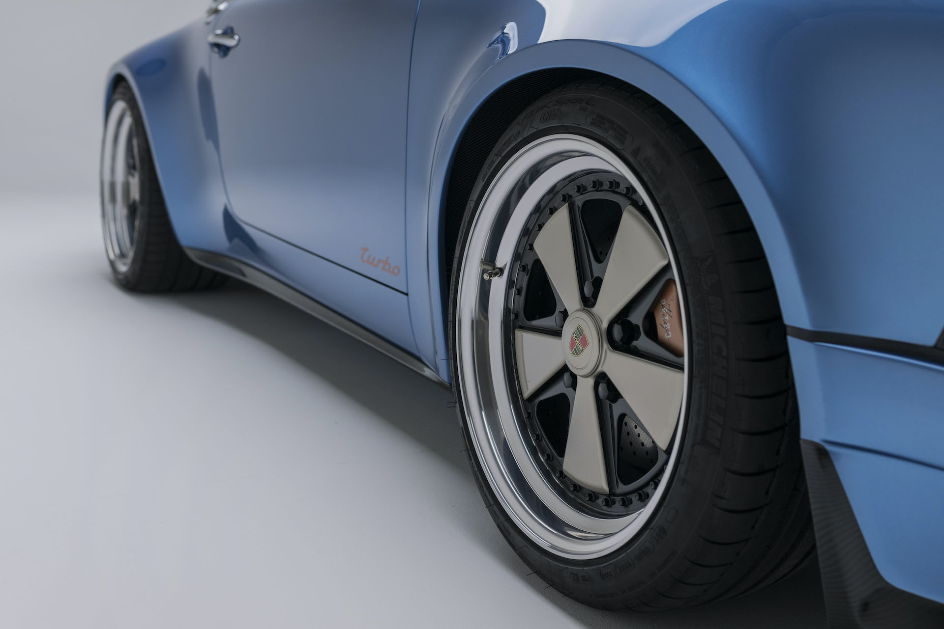 KAEGE RETRO Porsche 911 Restomod 993 Backdate F-Modell | Stetten Pfalz ...